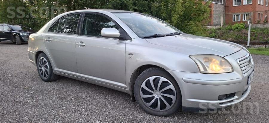 Pelēks Toyota Avensis 2003 Daugavpils, ar dzinēja tilpumu 2.00 L un nobraukumu 340 tūkst. km par 1150 €, foto 4 vietnē AUTOMOTO.COM.LV