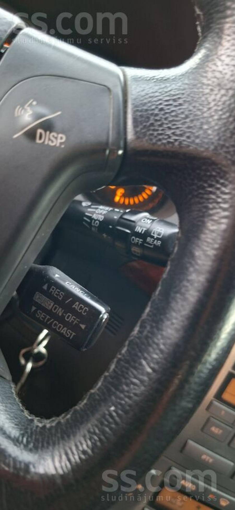 Pelēks Toyota Avensis 2003 Daugavpils, ar dzinēja tilpumu 2.00 L un nobraukumu 340 tūkst. km par 1150 €, foto 15 vietnē AUTOMOTO.COM.LV
