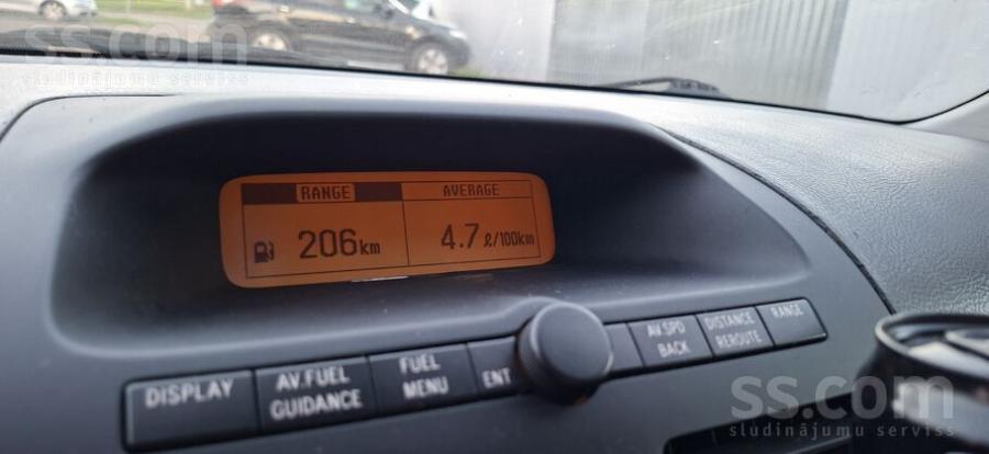 Pelēks Toyota Avensis 2003 Daugavpils, ar dzinēja tilpumu 2.00 L un nobraukumu 340 tūkst. km par 1150 €, foto 17 vietnē AUTOMOTO.COM.LV