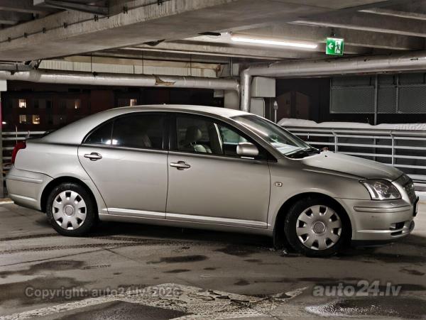 Grey Toyota Avensis 2004 in Tallinn, with an engine capacity of 2.00 L and mileage of 260 thousand km for 1998 €, photo 5 on AUTOMOTO.COM.LV