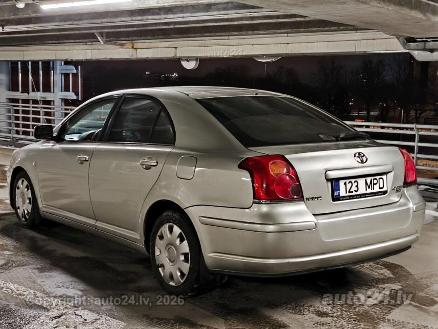 Pelēks Toyota Avensis 2004 Tallina, ar dzinēja tilpumu 2.00 L un nobraukumu 260 tūkst. km par 1998 €, foto 6 vietnē AUTOMOTO.COM.LV