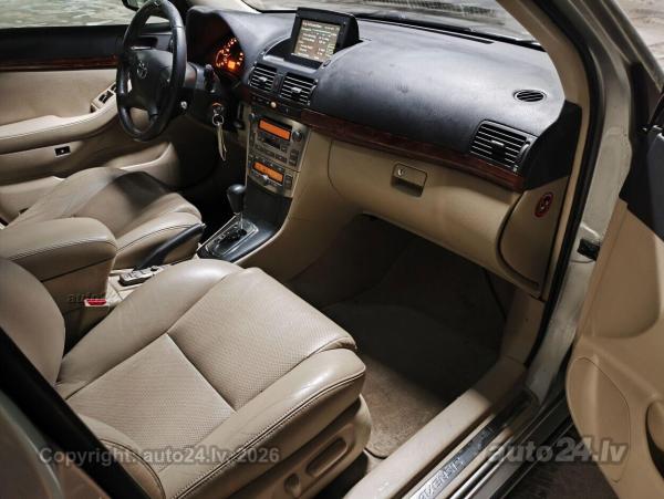 Серый Тойота Авенсис 2004 в Таллин, объемом двигателя 2.00 л и пробегом 260 тыс. км за 1998 €, фото 11 на AUTOMOTO.COM.LV