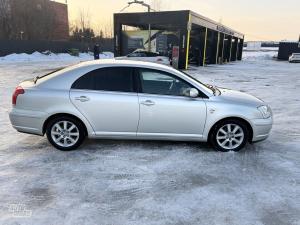 Pelēks Toyota Avensis 2004 Kauņa, ar dzinēja tilpumu 2.00 L un nobraukumu 290 tūkst. km par 1600 €, foto 10 vietnē AUTOMOTO.COM.LV