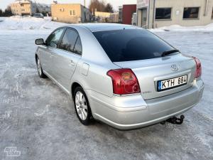 Pelēks Toyota Avensis 2004 Kauņa, ar dzinēja tilpumu 2.00 L un nobraukumu 290 tūkst. km par 1600 €, foto 13 vietnē AUTOMOTO.COM.LV
