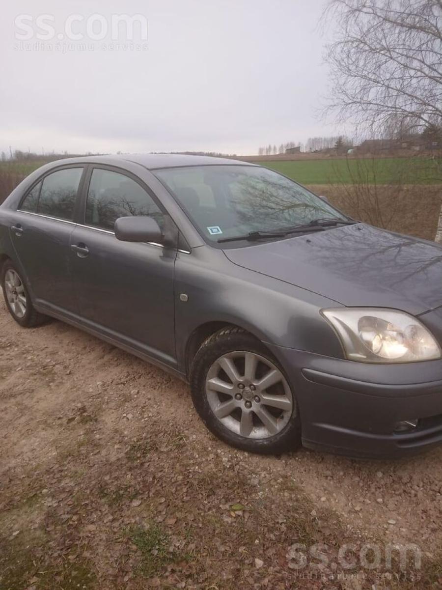 Серый Тойота Авенсис 2004 в Добеле, объемом двигателя 2.00 л и пробегом 316 тыс. км за 850 €, фото 3 на AUTOMOTO.COM.LV