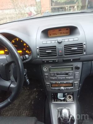 Серый Тойота Авенсис 2004 в Добеле, объемом двигателя 2.00 л и пробегом 316 тыс. км за 850 €, фото 5 на AUTOMOTO.COM.LV