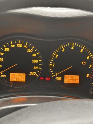 Серый Тойота Авенсис 2004 в Кохтла-Ярве, объемом двигателя 0.00 л и пробегом 206 тыс. км за 3200 €, фото 8 на AUTOMOTO.COM.LV