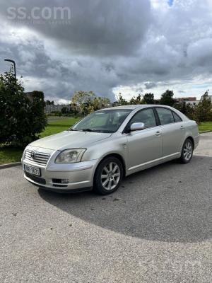 Pelēks Toyota Avensis 2004 Bauska, ar dzinēja tilpumu 2.00 L un nobraukumu 326 tūkst. km par 850 €, foto 1 vietnē AUTOMOTO.COM.LV