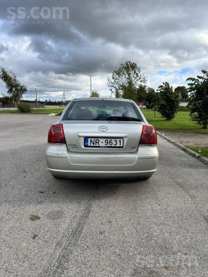 Pelēks Toyota Avensis 2004 Bauska, ar dzinēja tilpumu 2.00 L un nobraukumu 326 tūkst. km par 850 €, foto 3 vietnē AUTOMOTO.COM.LV
