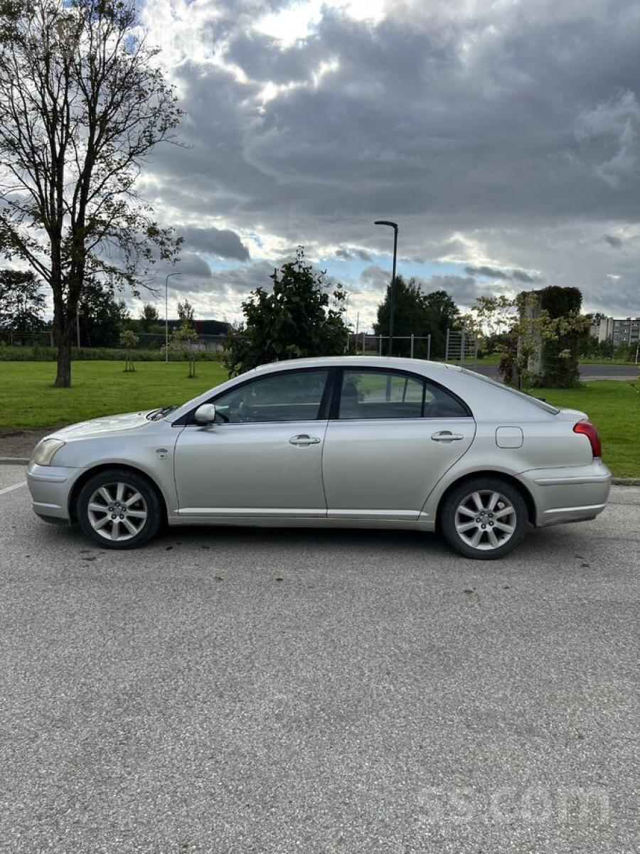 Pelēks Toyota Avensis 2004 Bauska, ar dzinēja tilpumu 2.00 L un nobraukumu 326 tūkst. km par 850 €, foto 9 vietnē AUTOMOTO.COM.LV