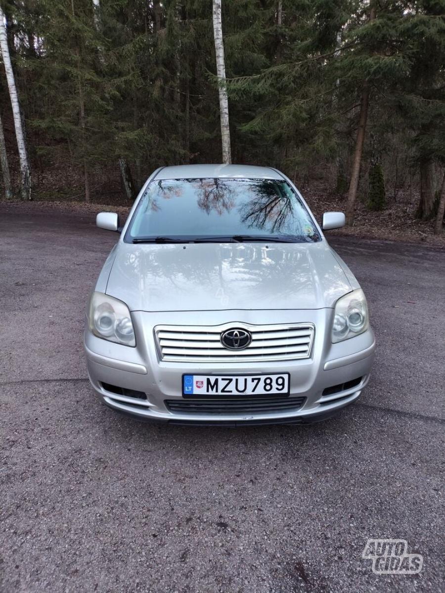 Grey Toyota Avensis 2005 in Alytus, with an engine capacity of 2.00 L and mileage of 309 thousand km for 1500 €, photo 2 on AUTOMOTO.COM.LV