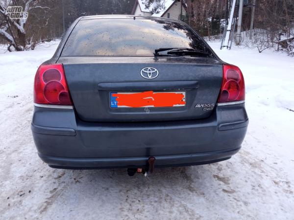 Pelēks Toyota Avensis 2005 Viļņa, ar dzinēja tilpumu 2.00 L un nobraukumu 343 tūkst. km par 1390 €, foto 5 vietnē AUTOMOTO.COM.LV