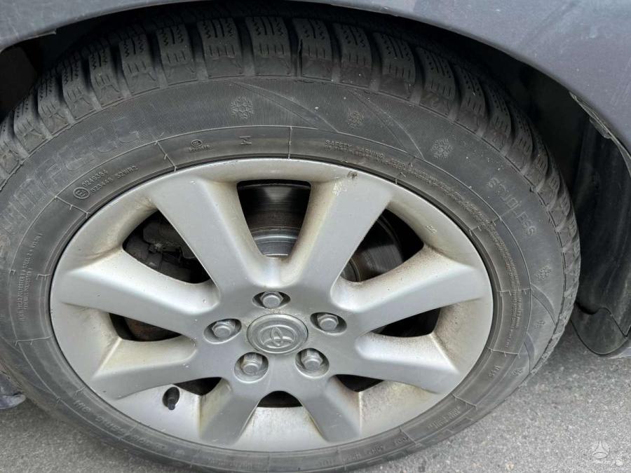 Серый Тойота Авенсис 2005 в Вильнюс, объемом двигателя 2.23 л и пробегом 260 тыс. км за 1000 €, фото 15 на AUTOMOTO.COM.LV