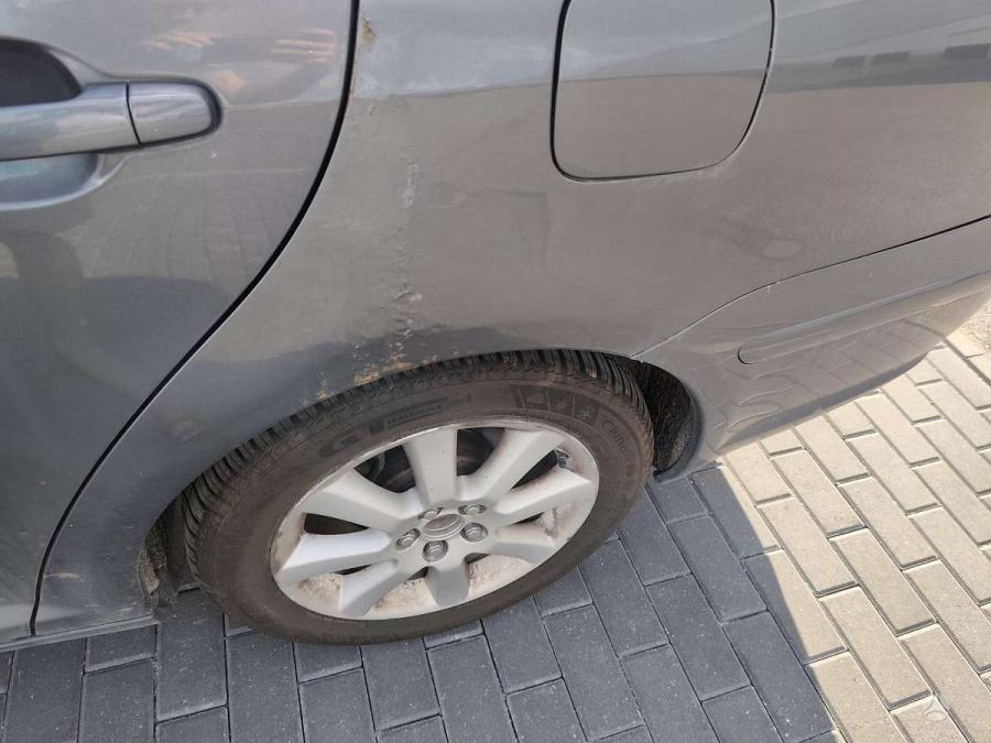 Серый Тойота Авенсис 2005 в Каунас, объемом двигателя 2.00 л и пробегом 311 тыс. км за 1600 €, фото 9 на AUTOMOTO.COM.LV
