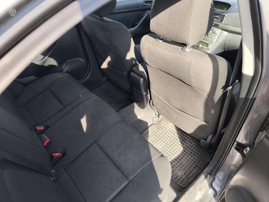 Серый Тойота Авенсис 2005 в Каунас, объемом двигателя 2.00 л и пробегом 311 тыс. км за 1600 €, фото 12 на AUTOMOTO.COM.LV
