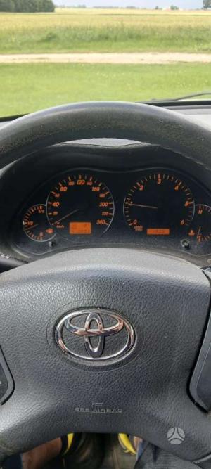 Серый Тойота Авенсис 2005 в Укмерге, объемом двигателя 1.95 л и пробегом 411 тыс. км за 850 €, фото 9 на AUTOMOTO.COM.LV
