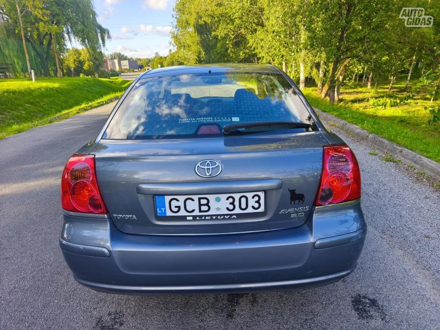 Серый Тойота Авенсис 2005 в Таураге, объемом двигателя 2.00 л и пробегом 313 тыс. км за 1650 €, фото 7 на AUTOMOTO.COM.LV