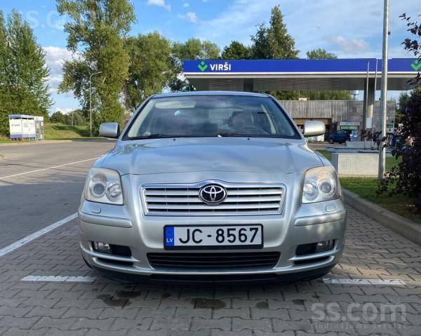 Grey Toyota Avensis 2005 in Jekabpils, with an engine capacity of 2.00 L and mileage of 284 thousand km for 1695 €, photo 5 on AUTOMOTO.COM.LV