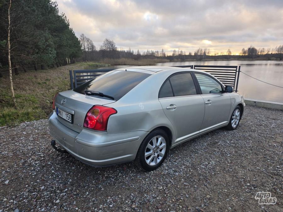 Grey Toyota Avensis 2006 in Klaipeda, with an engine capacity of 2.00 L and mileage of 283 thousand km for 1250 €, photo 4 on AUTOMOTO.COM.LV