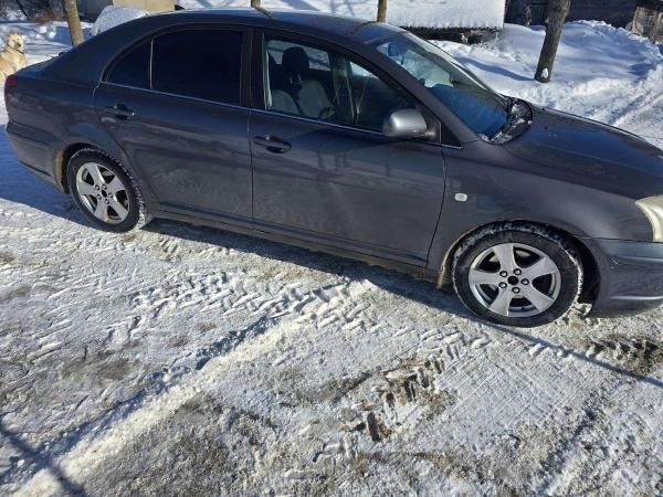 Grey Toyota Avensis 2006 in Vilnius, with an engine capacity of 2.23 L and mileage of 315 thousand km for 1200 €, photo 2 on AUTOMOTO.COM.LV