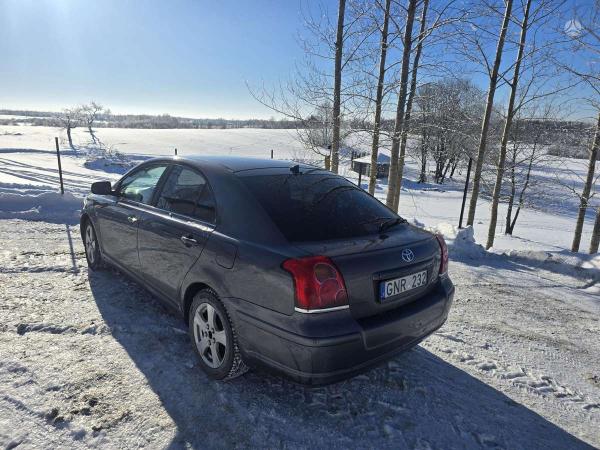 Grey Toyota Avensis 2006 in Vilnius, with an engine capacity of 2.23 L and mileage of 315 thousand km for 1200 €, photo 4 on AUTOMOTO.COM.LV