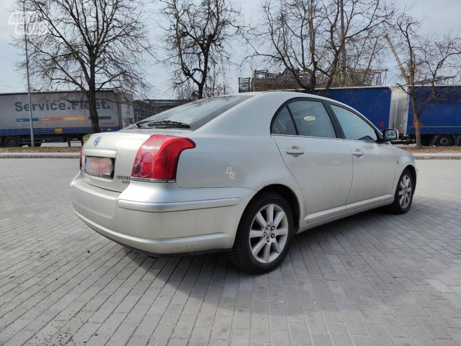 Grey Toyota Avensis 2006 in Vilnius, with an engine capacity of 2.00 L and mileage of 240 thousand km for 1000 €, photo 5 on AUTOMOTO.COM.LV