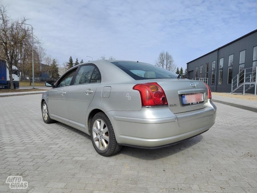 Grey Toyota Avensis 2006 in Vilnius, with an engine capacity of 2.00 L and mileage of 240 thousand km for 1000 €, photo 6 on AUTOMOTO.COM.LV