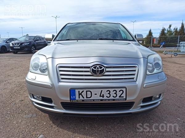 Grey Toyota Avensis 2006 in Daugavpils, with an engine capacity of 2.20 L and mileage of 0 thousand km for 2650 €, photo 3 on AUTOMOTO.COM.LV