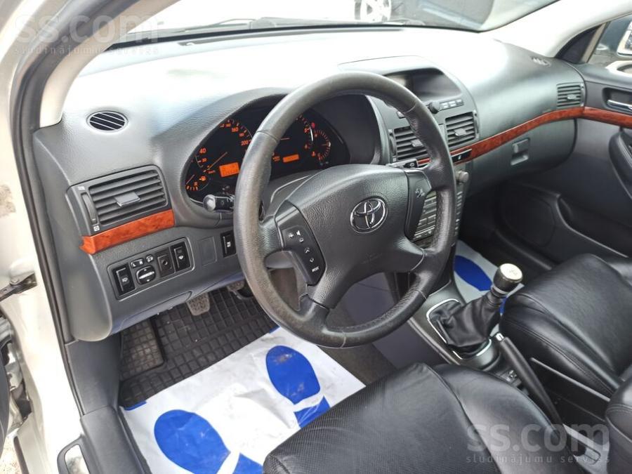 Grey Toyota Avensis 2006 in Daugavpils, with an engine capacity of 2.20 L and mileage of 0 thousand km for 2650 €, photo 13 on AUTOMOTO.COM.LV