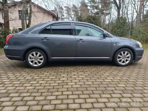 Pelēks Toyota Avensis 2006 Jūrmala, ar dzinēja tilpumu 2.20 L un nobraukumu 399 tūkst. km par 1400 €, foto 4 vietnē AUTOMOTO.COM.LV