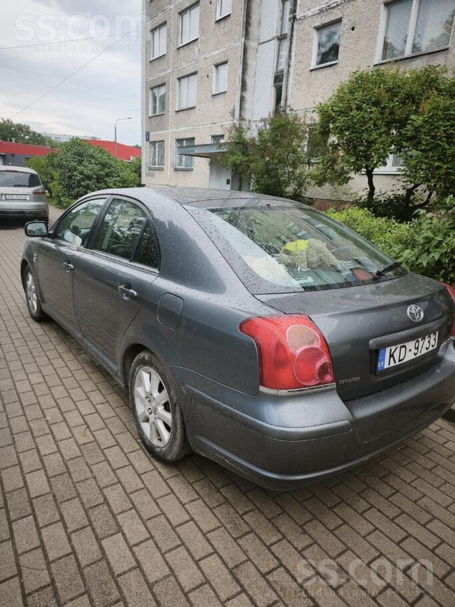Серый Тойота Авенсис 2006 в Рига, объемом двигателя 2.20 л и пробегом 320 тыс. км за 1500 €, фото 4 на AUTOMOTO.COM.LV