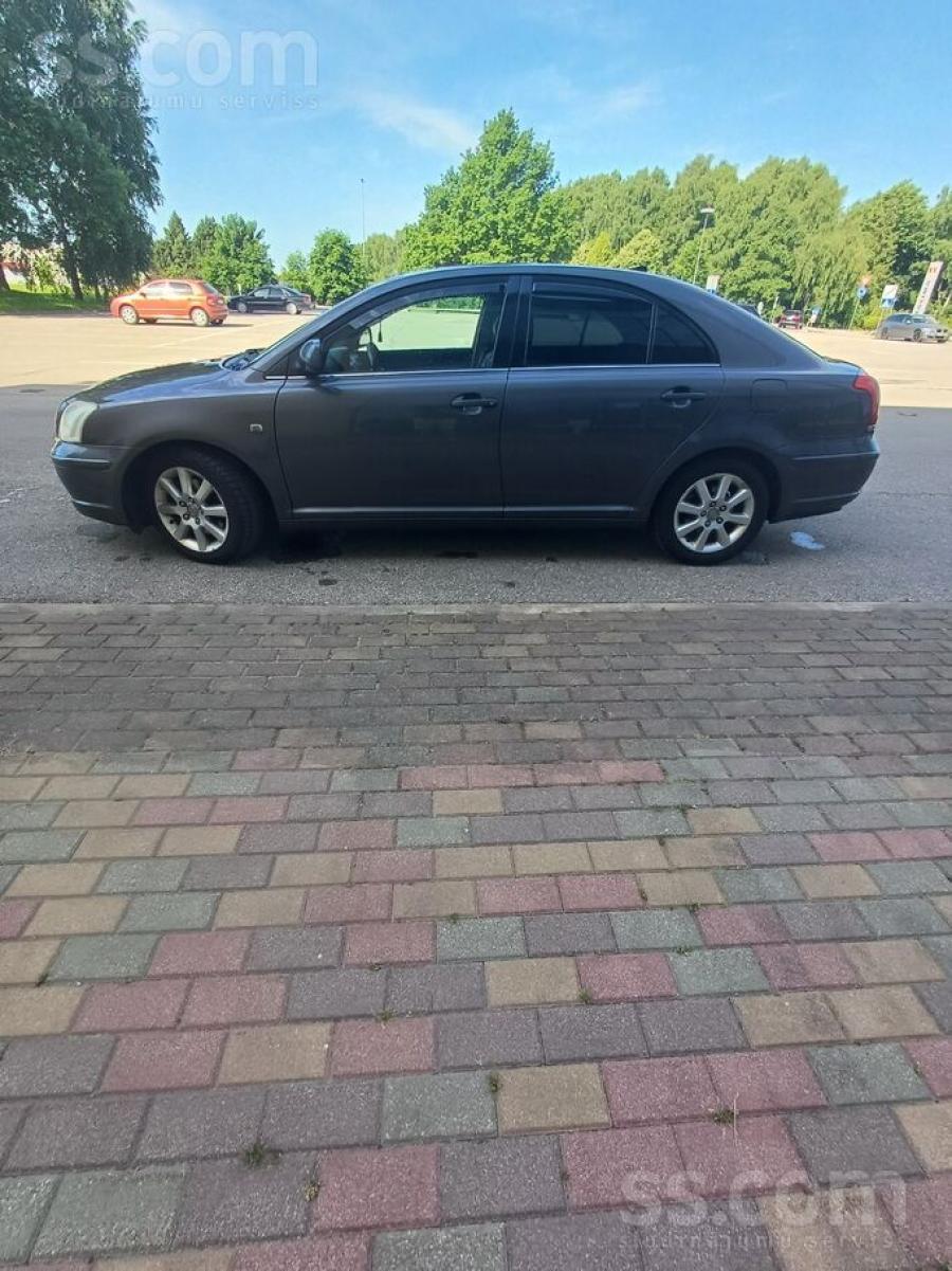 Grey Toyota Avensis 2006 in Jurmala, with an engine capacity of 2.20 L and mileage of 399 thousand km for 1300 €, photo 3 on AUTOMOTO.COM.LV