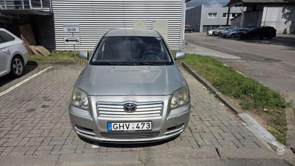 Pelēks Toyota Avensis 2006 Viļņa, ar dzinēja tilpumu 2.00 L un nobraukumu 308 tūkst. km par 950 €, foto 1 vietnē AUTOMOTO.COM.LV
