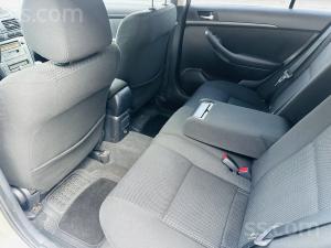 Pelēks Toyota Avensis 2006 Rīga, ar dzinēja tilpumu 2.20 L un nobraukumu 394 tūkst. km par 1630 €, foto 9 vietnē AUTOMOTO.COM.LV