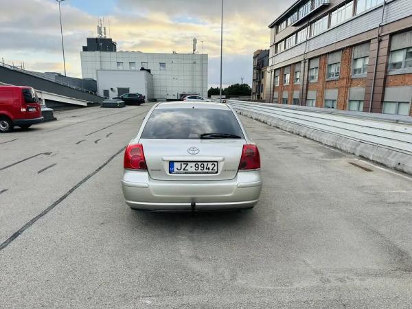 Pelēks Toyota Avensis 2006 Rīga, ar dzinēja tilpumu 2.20 L un nobraukumu 394 tūkst. km par 1630 €, foto 6 vietnē AUTOMOTO.COM.LV