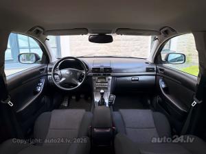 Серый Тойота Авенсис 2006 в Таллин, объемом двигателя 2.00 л и пробегом 250 тыс. км за 1999 €, фото 12 на AUTOMOTO.COM.LV