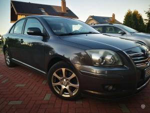 Grey Toyota Avensis 2006 in Vilnius, with an engine capacity of 2.00 L and mileage of 250 thousand km for 2650 €, photo 3 on AUTOMOTO.COM.LV