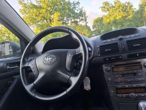 Серый Тойота Авенсис 2006 в Таураге, объемом двигателя 2.00 л и пробегом 292 тыс. км за 1300 €, фото 9 на AUTOMOTO.COM.LV