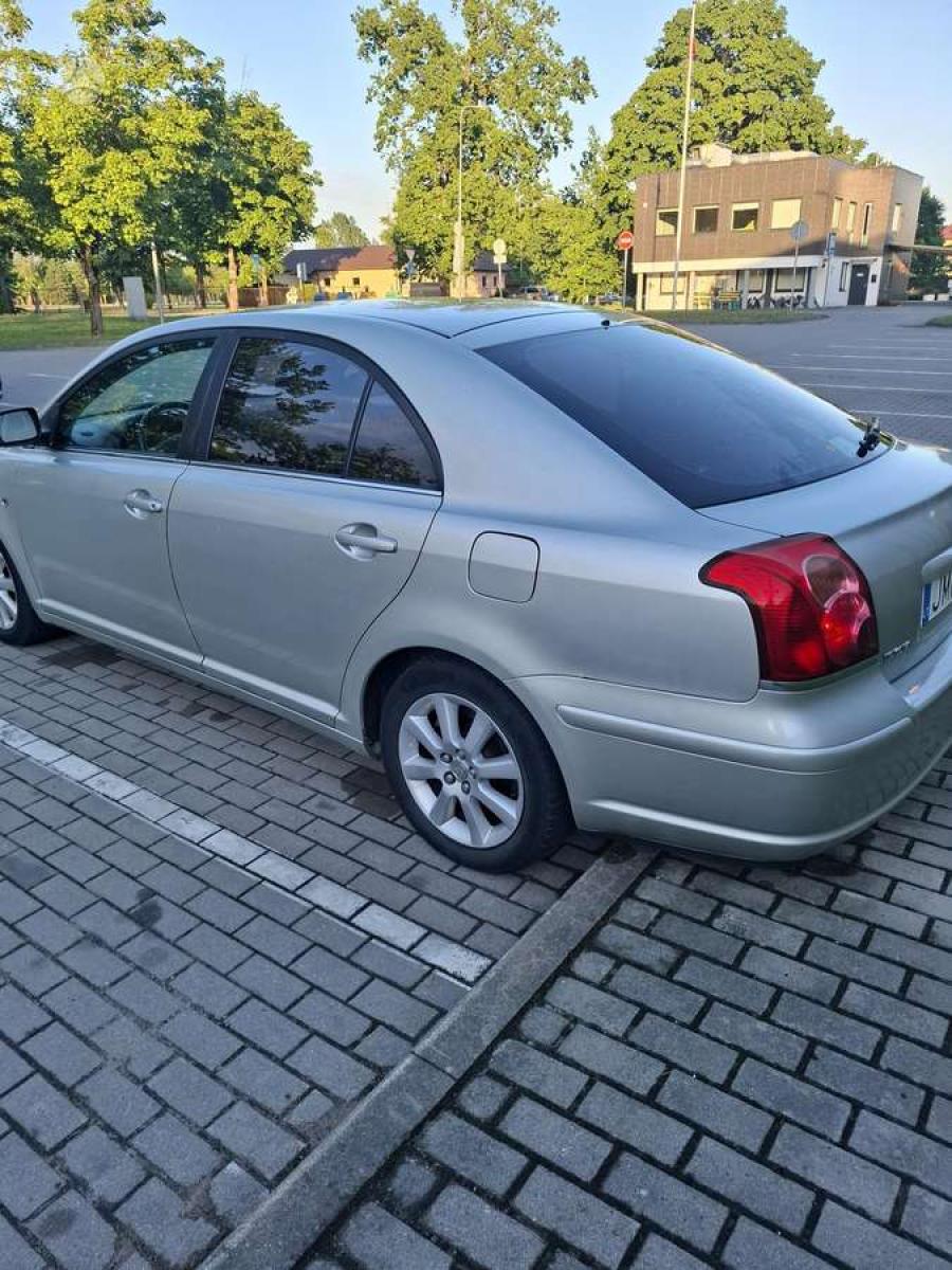 Серый Тойота Авенсис 2006 в Таураге, объемом двигателя 2.00 л и пробегом 292 тыс. км за 1300 €, фото 12 на AUTOMOTO.COM.LV