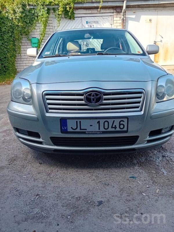 Pelēks Toyota Avensis 2006 Rīga, ar dzinēja tilpumu 2.00 L un nobraukumu 325 tūkst. km par 2000 €, foto 1 vietnē AUTOMOTO.COM.LV