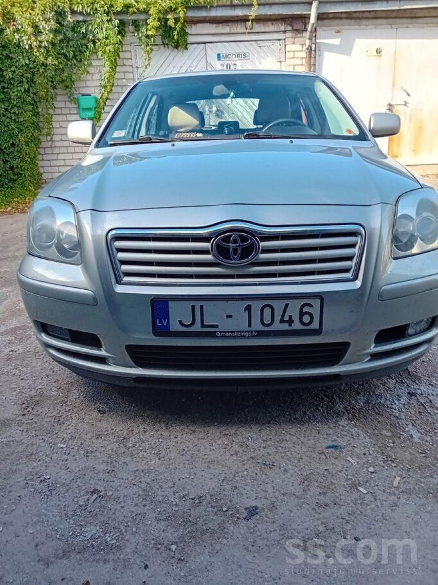 Pelēks Toyota Avensis 2006 Rīga, ar dzinēja tilpumu 2.00 L un nobraukumu 325 tūkst. km par 2000 €, foto 1 vietnē AUTOMOTO.COM.LV