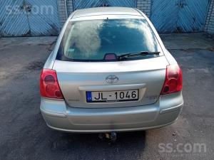 Pelēks Toyota Avensis 2006 Rīga, ar dzinēja tilpumu 2.00 L un nobraukumu 325 tūkst. km par 2000 €, foto 3 vietnē AUTOMOTO.COM.LV