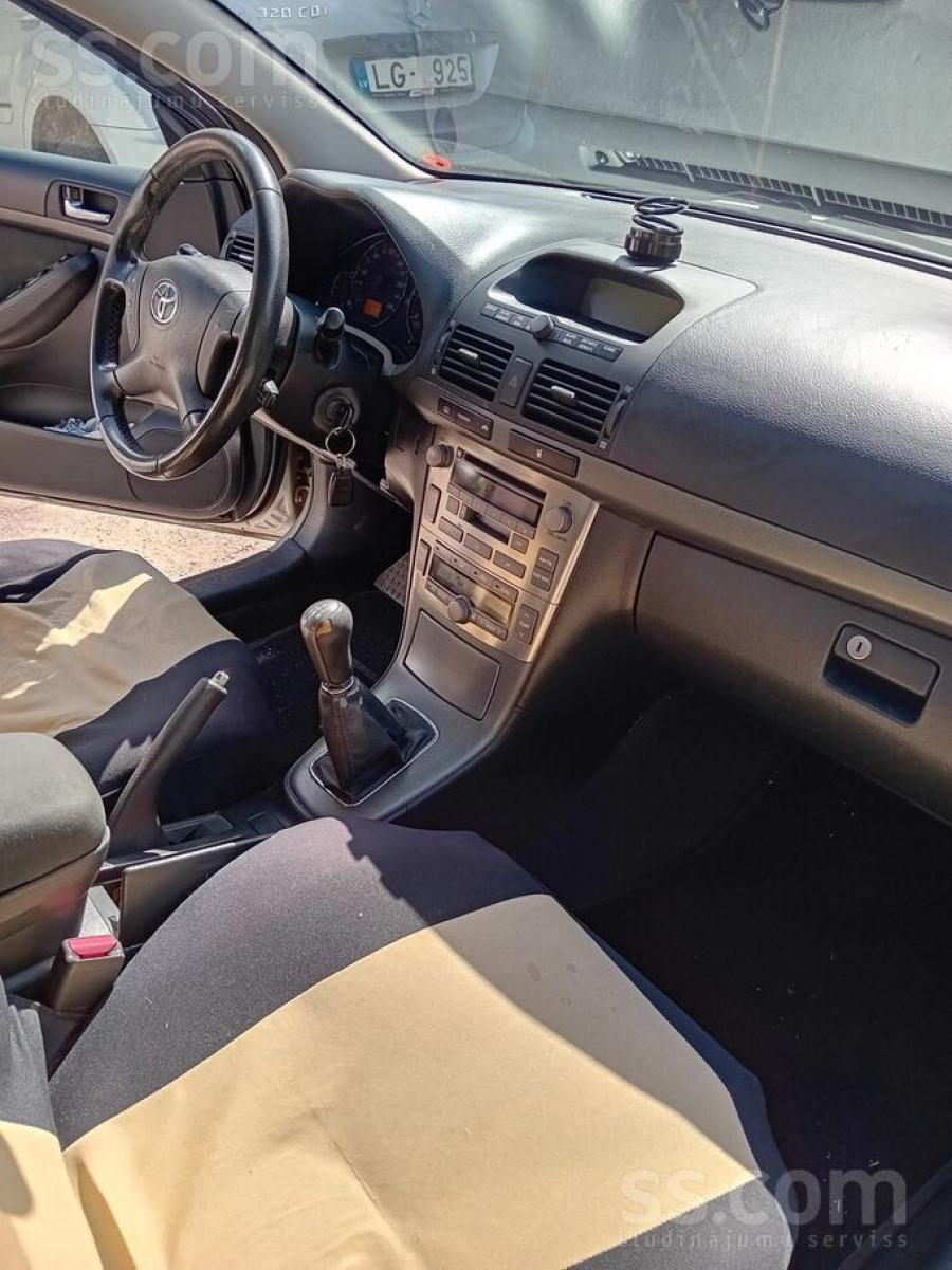 Pelēks Toyota Avensis 2006 Rīga, ar dzinēja tilpumu 2.00 L un nobraukumu 325 tūkst. km par 2000 €, foto 8 vietnē AUTOMOTO.COM.LV