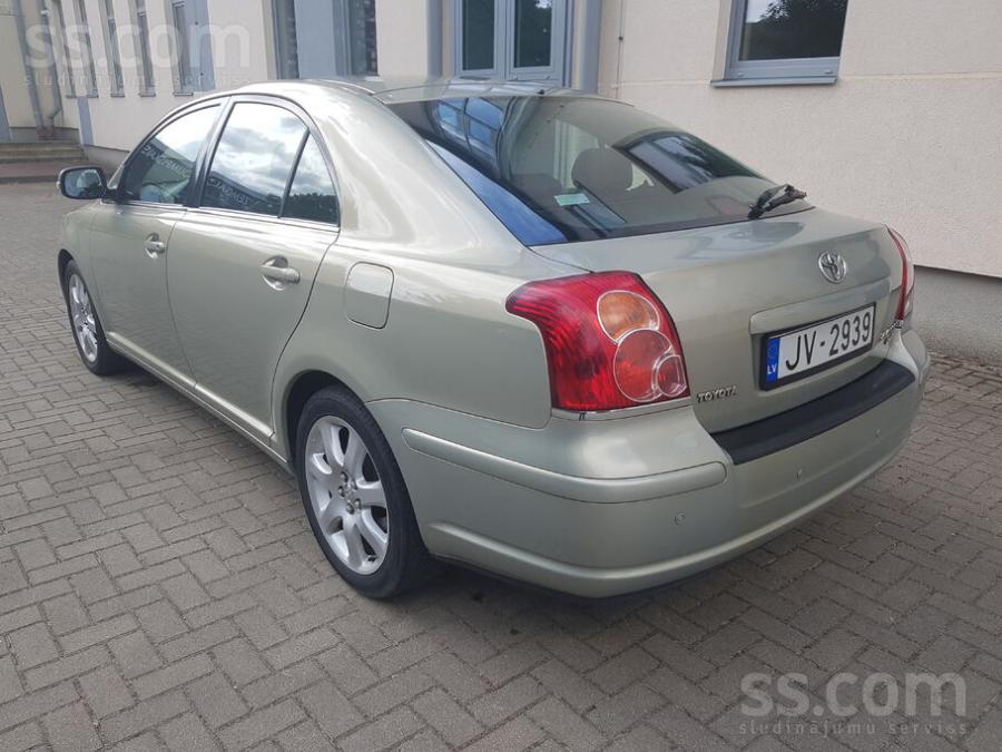 Серый Тойота Авенсис 2006 в Елгава, объемом двигателя 2.00 л и пробегом 225 тыс. км за 2950 €, фото 3 на AUTOMOTO.COM.LV