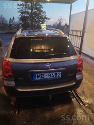 Pelēks Toyota Avensis 2006 Bauska, ar dzinēja tilpumu 2.20 L un nobraukumu 245 tūkst. km par 2200 €, foto 3 vietnē AUTOMOTO.COM.LV