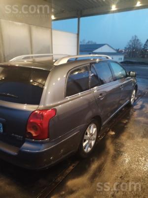 Pelēks Toyota Avensis 2006 Bauska, ar dzinēja tilpumu 2.20 L un nobraukumu 245 tūkst. km par 2200 €, foto 4 vietnē AUTOMOTO.COM.LV