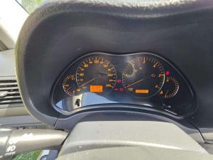 Pelēks Toyota Avensis 2006 Viļņa, ar dzinēja tilpumu 2.00 L un nobraukumu 172 tūkst. km par 2100 €, foto 8 vietnē AUTOMOTO.COM.LV