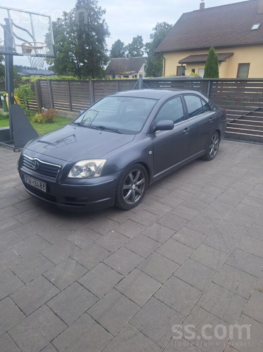 Серый Тойота Авенсис 2006 в Рига, объемом двигателя 2.00 л и пробегом 185 тыс. км за 2165 €, фото 1 на AUTOMOTO.COM.LV
