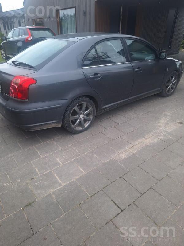 Pelēks Toyota Avensis 2006 Rīga, ar dzinēja tilpumu 2.00 L un nobraukumu 185 tūkst. km par 2165 €, foto 5 vietnē AUTOMOTO.COM.LV