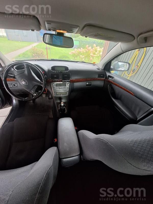 Pelēks Toyota Avensis 2006 Rīga, ar dzinēja tilpumu 2.00 L un nobraukumu 185 tūkst. km par 2165 €, foto 8 vietnē AUTOMOTO.COM.LV